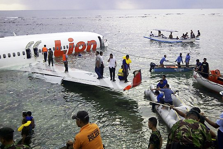 Plane Crash Test Finds Safety in Bracing for Impact – Injury Accident News